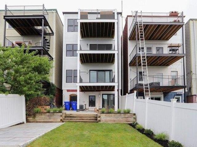 house with 14 bedroom, Boston MA ES103966149