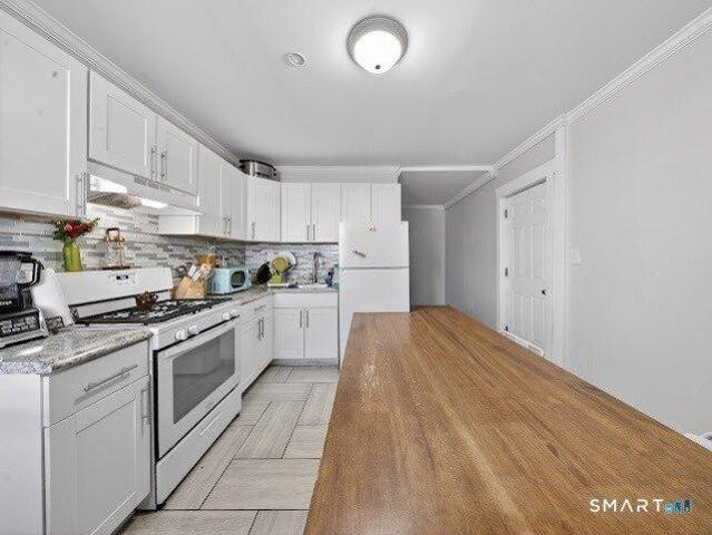 house with 14 bedroom, Bridgeport CT DS102800344