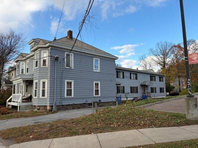 house with 14 bedroom, Burlington VT DLS102154482