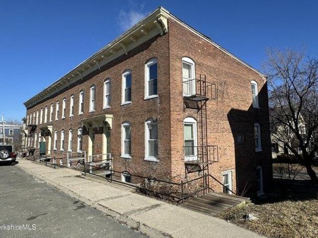 house with 14 bedroom, Pittsfield MA DS101999983