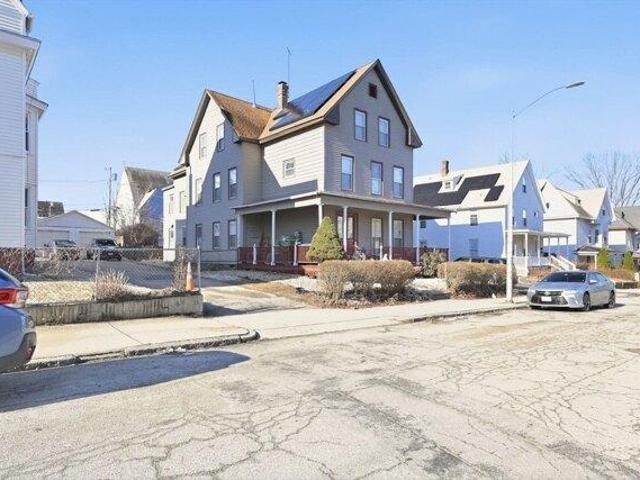 house with 14 bedroom, Worcester MA DLS102561277