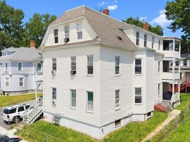 house with 14 bedroom, Worcester MA ES104651087