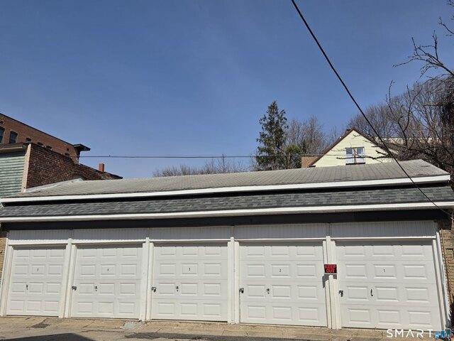 house with 14 bedroom, Waterbury CT ES104477408