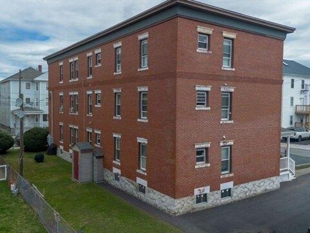 house with 15 bedroom, Fall River MA ES105124566