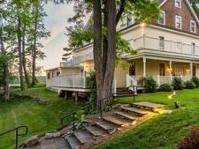 house with 15 bedroom, Lee MA DS103070047
