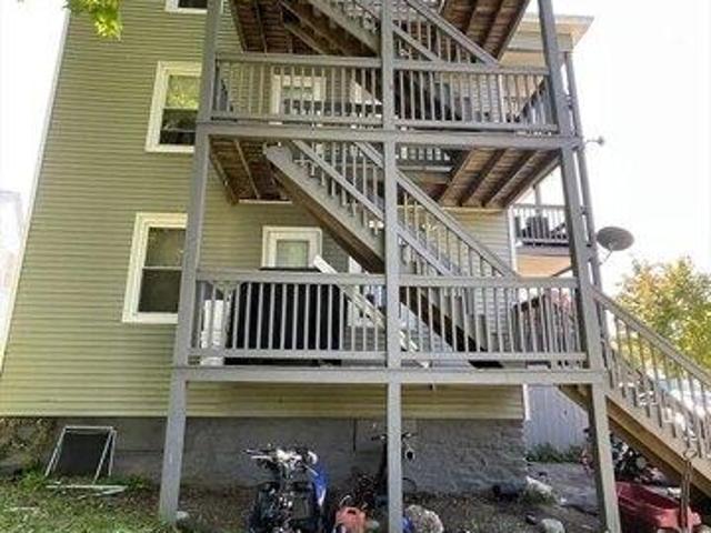 house with 15 bedroom, Southbridge MA ES103444334