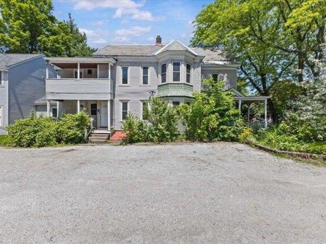house with 16 bedroom, Burlington VT ES105117482