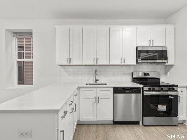 house with 16 bedroom, New Haven CT DS104076169