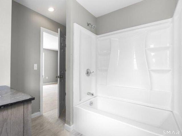 house with 16 bedroom, New Haven CT ES103187970