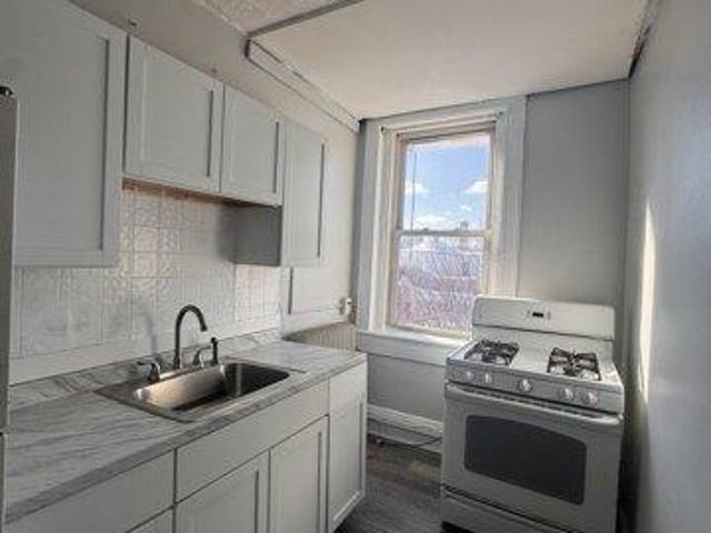 house with 16 bedroom, Waterbury CT ES104790132