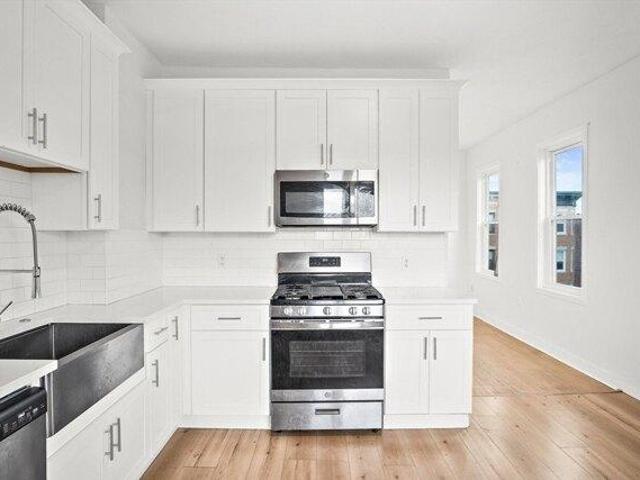 house with 17 bedroom, Boston MA ES103664700