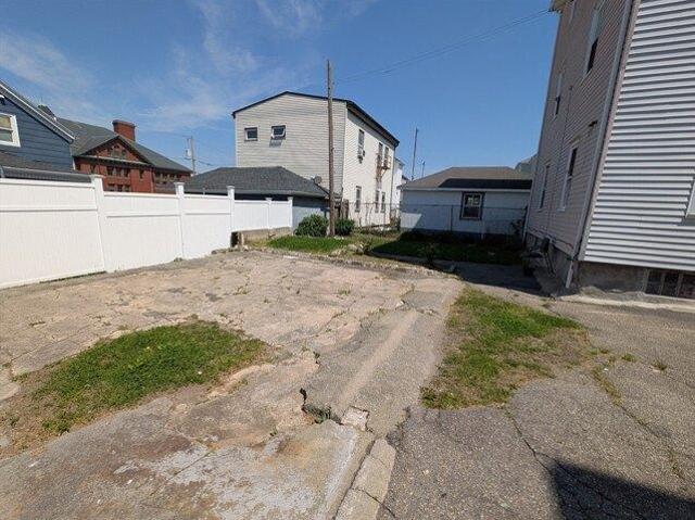 house with 17 bedroom, Fall River MA ES103849914