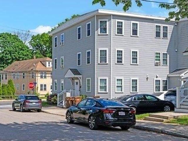 house with 17 bedroom, Framingham MA ES104609114