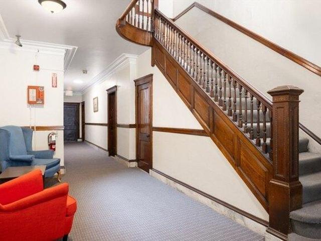 house with 18 bedroom, Boston MA ES104852503
