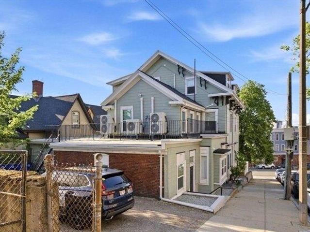 house with 18 bedroom, Boston MA ES103808143