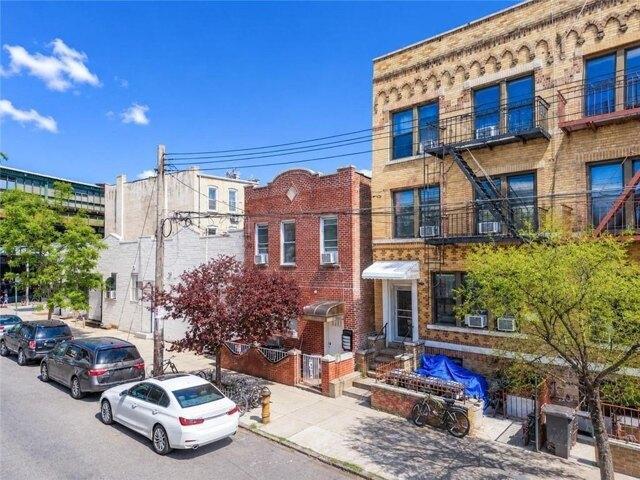 house with 18 bedroom, Brooklyn NY DS103604460