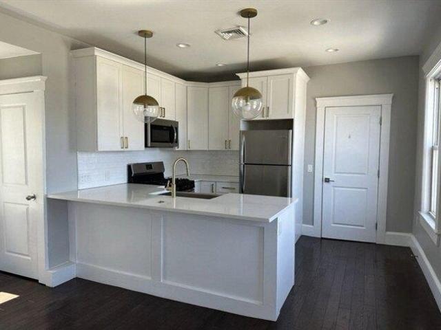 house with 18 bedroom, Everett MA DS102726496