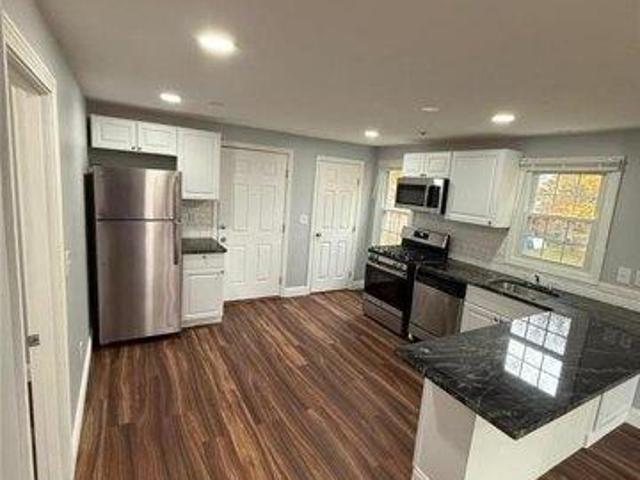 house with 18 bedroom, Pawtucket RI ES105114006