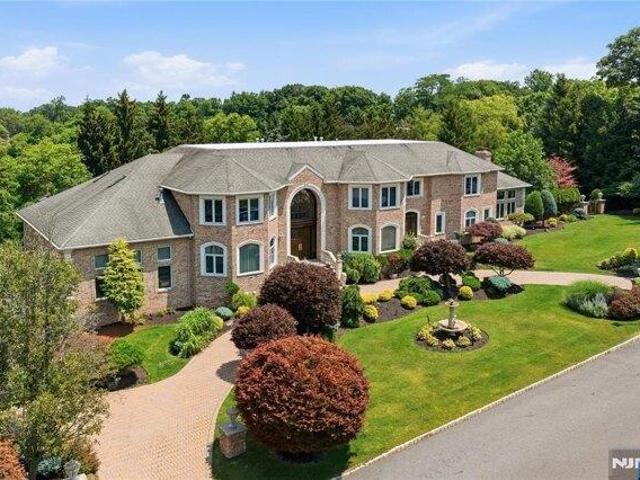 house with 10 bedroom, Cedar Grove NJ ES104849335