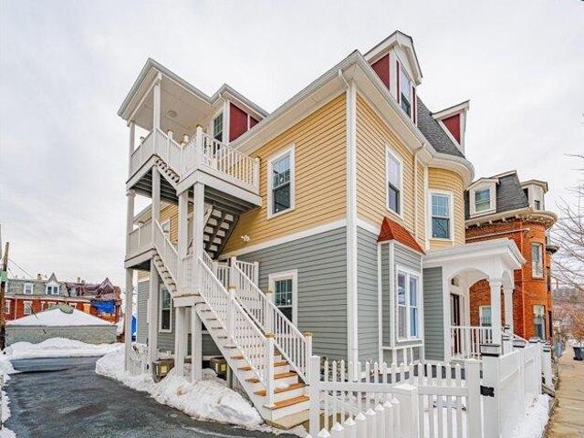 house with 10 bedroom, Chelsea MA DLS102344486