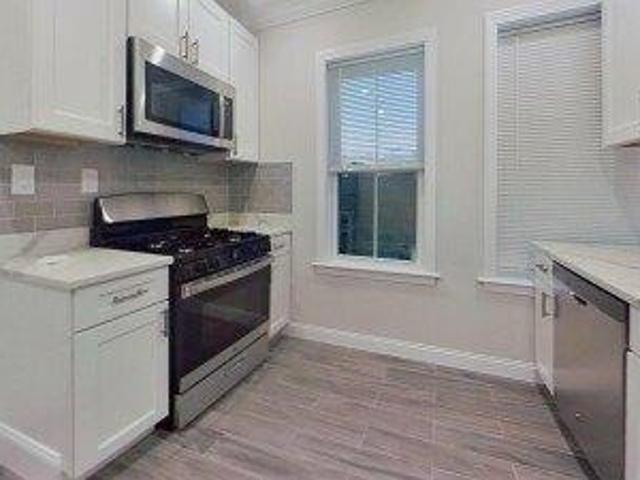 house with 10 bedroom, Boston MA DLS102961062