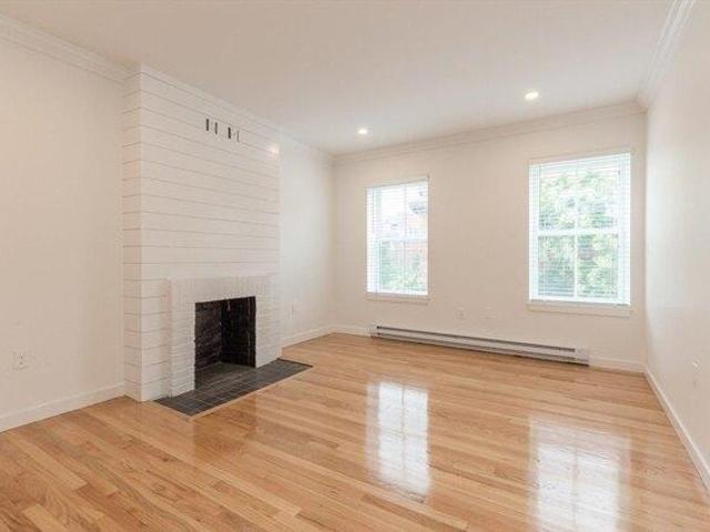 house with 10 bedroom, Boston MA ES104543224