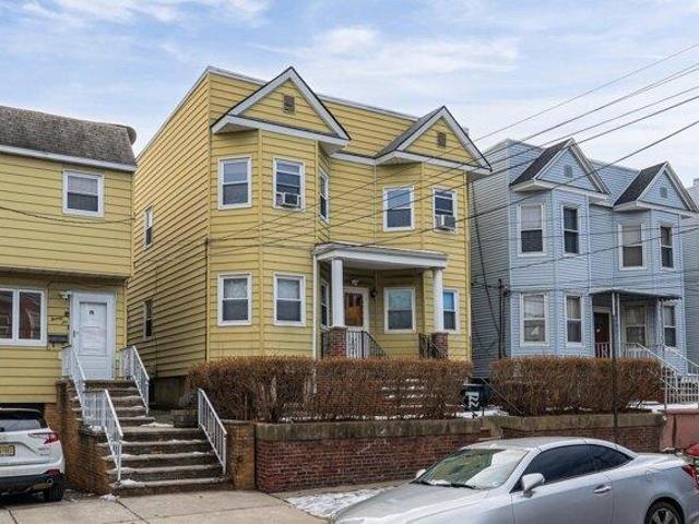 house with 10 bedroom, Bayonne NJ DLS101657603