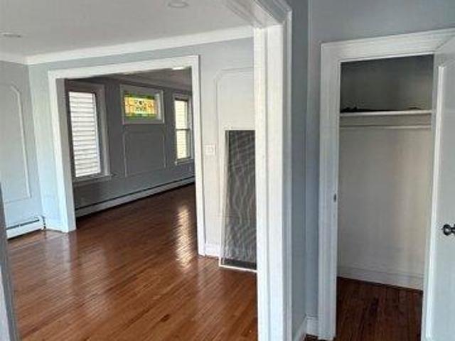 house with 10 bedroom, Bayonne NJ ES104759996