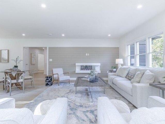 house with 10 bedroom, Brookline MA ES103495428