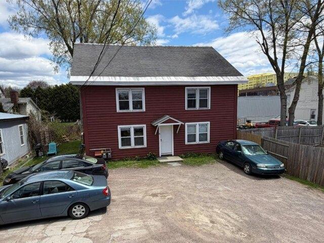 house with 10 bedroom, Burlington VT ES105175913