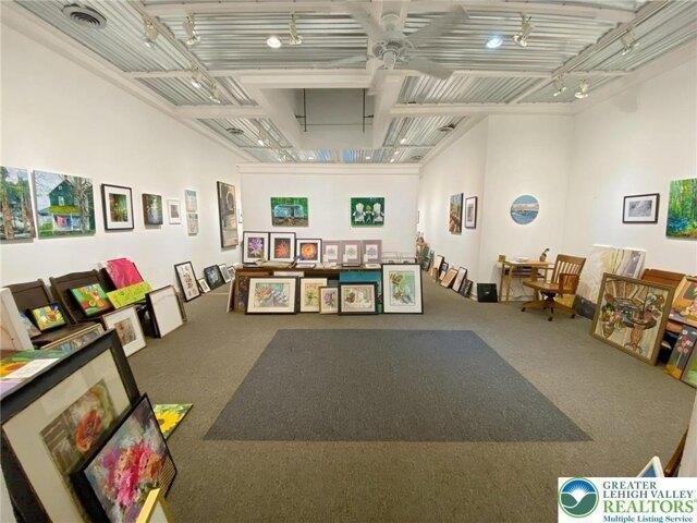 house with 10 bedroom, Easton PA DS91899829