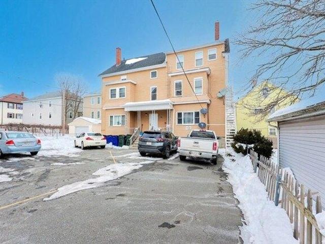 house with 10 bedroom, Fall River MA DS102959711