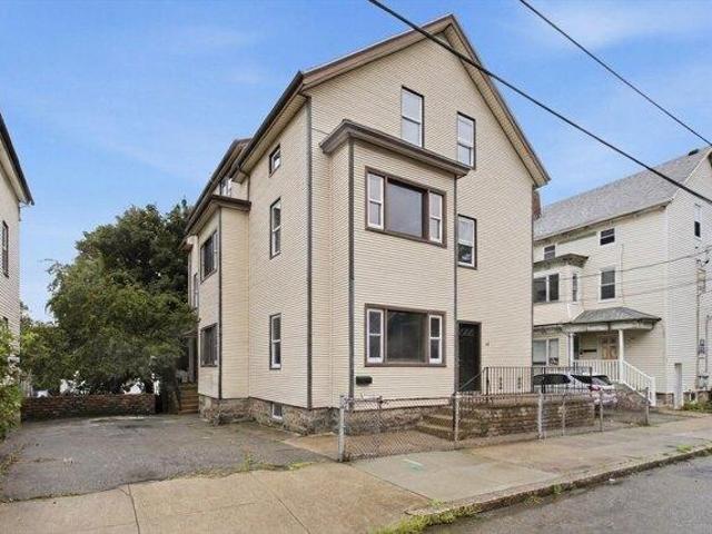 house with 10 bedroom, Fall River MA DS104443189