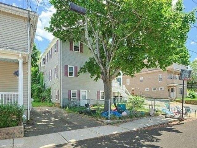 house with 10 bedroom, Franklin MA ES104261864