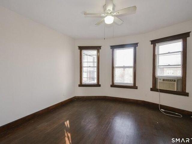 house with 10 bedroom, Hartford CT ES103097783