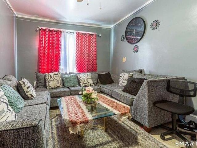 house with 10 bedroom, Hartford CT ES104076103