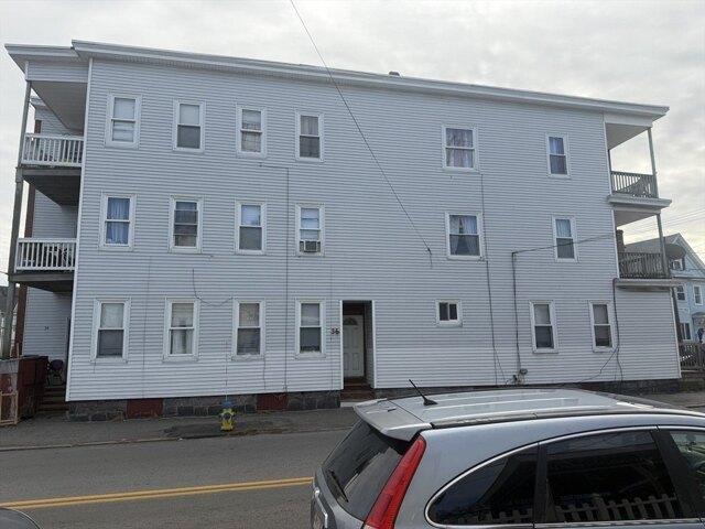 house with 10 bedroom, Lawrence MA DLS102478772