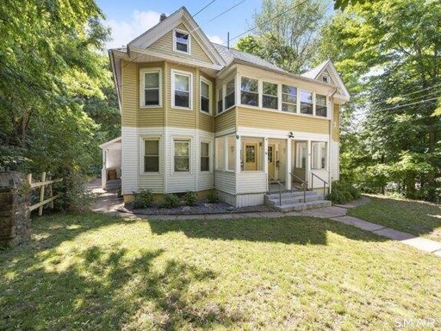 house with 10 bedroom, Manchester CT DS104442766