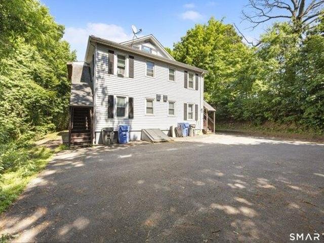 house with 10 bedroom, Manchester CT ES104077926