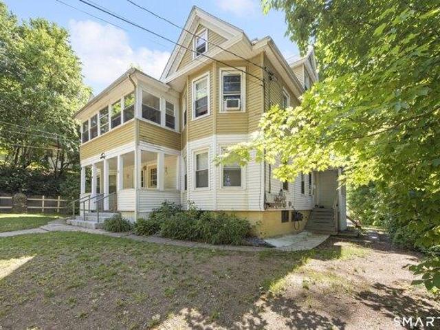 house with 10 bedroom, Manchester CT ES104851787
