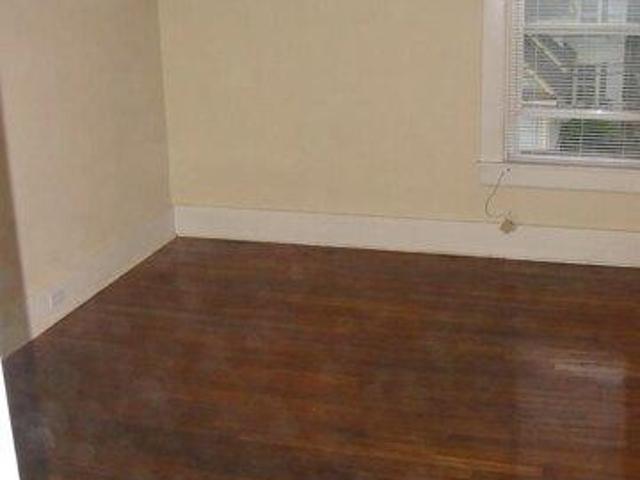 house with 10 bedroom, Manchester NH ES104407495