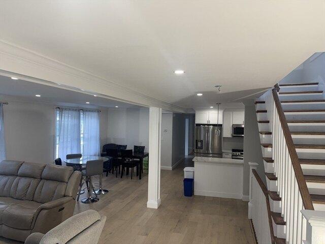 house with 10 bedroom, Medford MA ES102960660