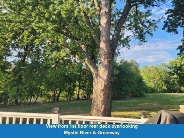 house with 10 bedroom, Medford MA ES105204985