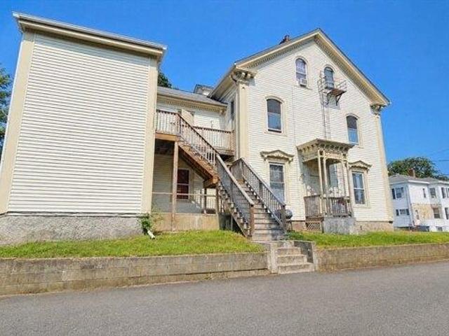 house with 10 bedroom, Milford MA ES105143262