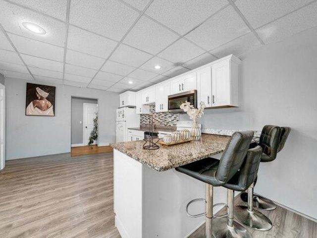 house with 10 bedroom, North Andover MA ES103221086