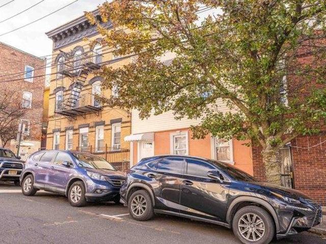 house with 10 bedroom, North Bergen NJ DLS101658595