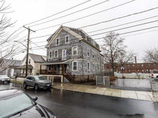 house with 10 bedroom, New Bedford MA DLS103034670