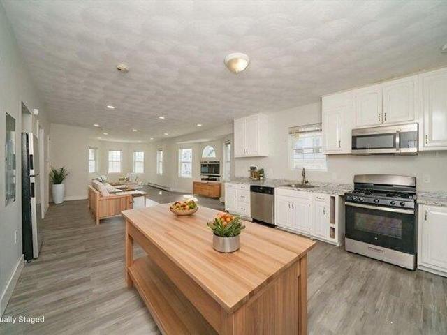 house with 10 bedroom, New Bedford MA DS102778401