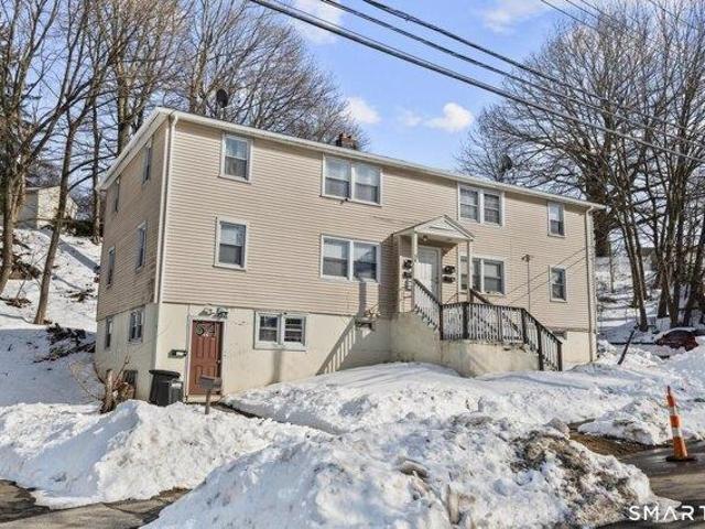 house with 10 bedroom, New Haven CT ES104445738