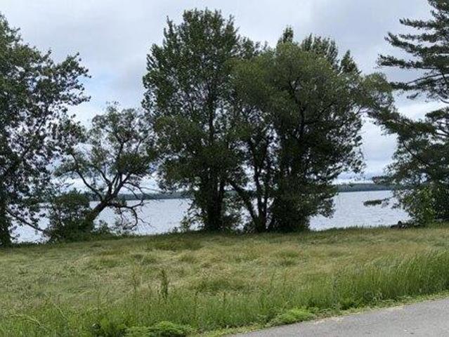 house with 10 bedroom, Newport ME DS104263819